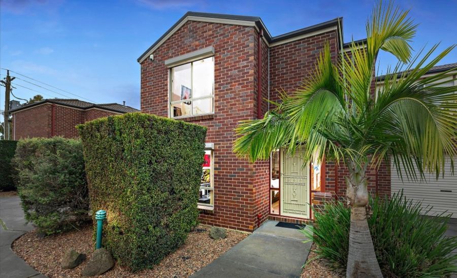 2/17 Cooper Street, Epping VIC 3076 - Townhouse For Rent | Domain