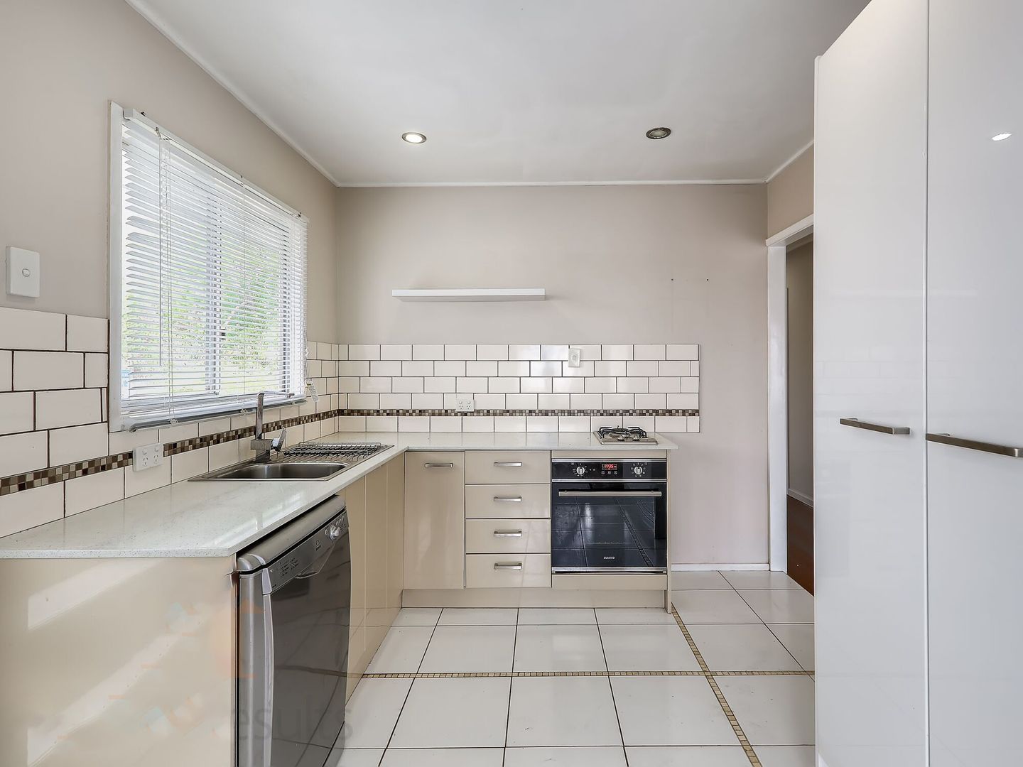 792 Rode Rd, Chermside West QLD 4032 - House For Rent | Domain