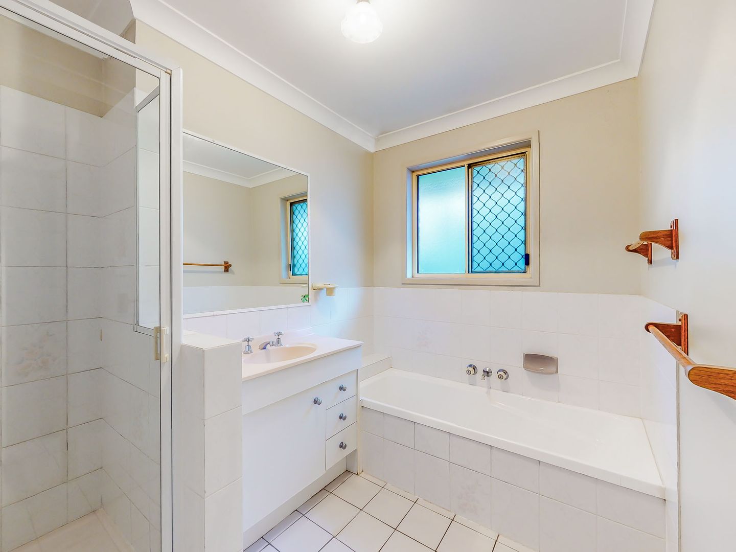 19 Baronga Street, Middle Park QLD 4074 - House For Rent | Domain