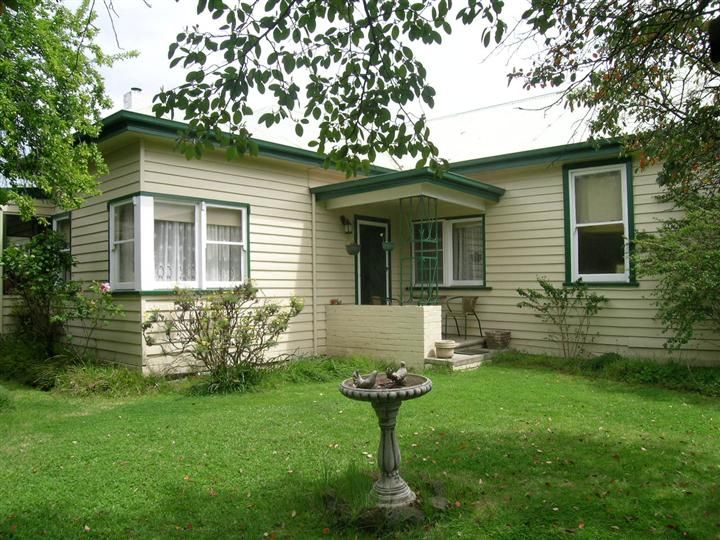 Sold 15 High Street, Lismore VIC 3324 on 24 Oct 2005 - 2005242475 | Domain