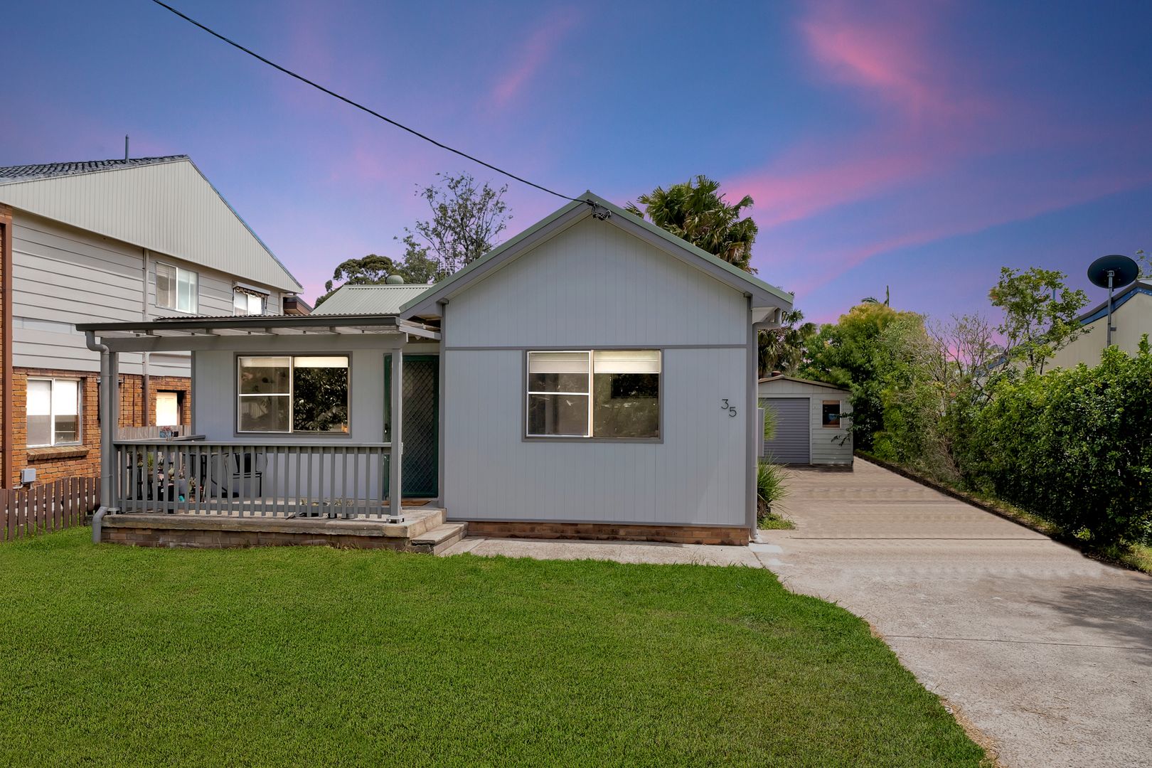 35 Windsor Road, Berkeley Vale | Property History & Address Research ...