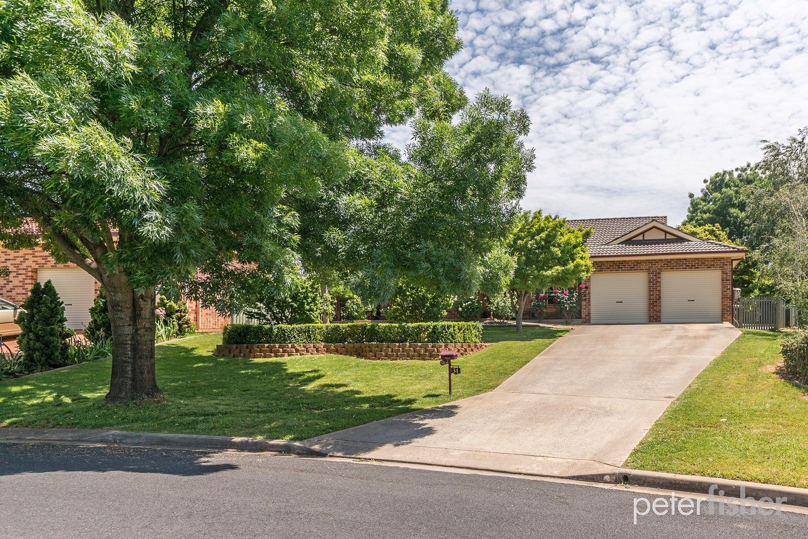 Sold 34 Pine Ridge Drive, Orange NSW 2800 on 16 Feb 2017 - 2013323231 ...