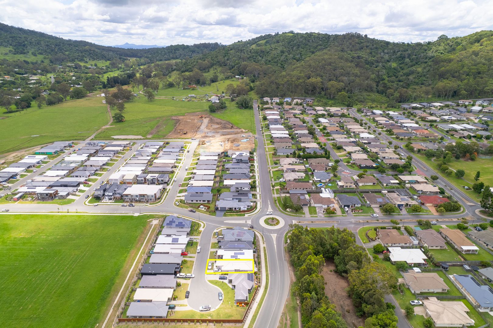 8 Windmill Place, Belivah QLD 4207 - House For Rent | Domain