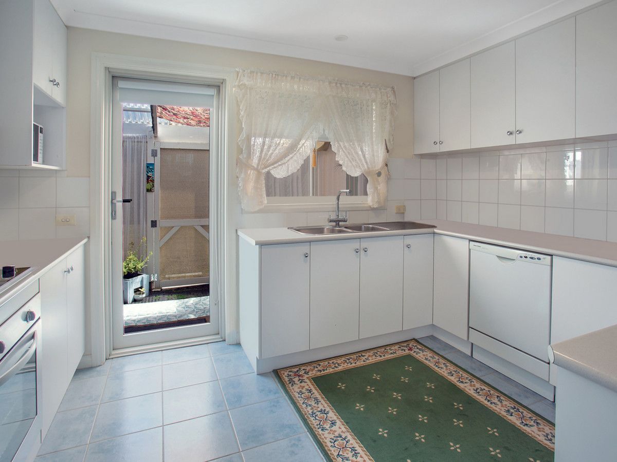 2/7 Tea Tree Court, Mortlake VIC 3272 | Domain