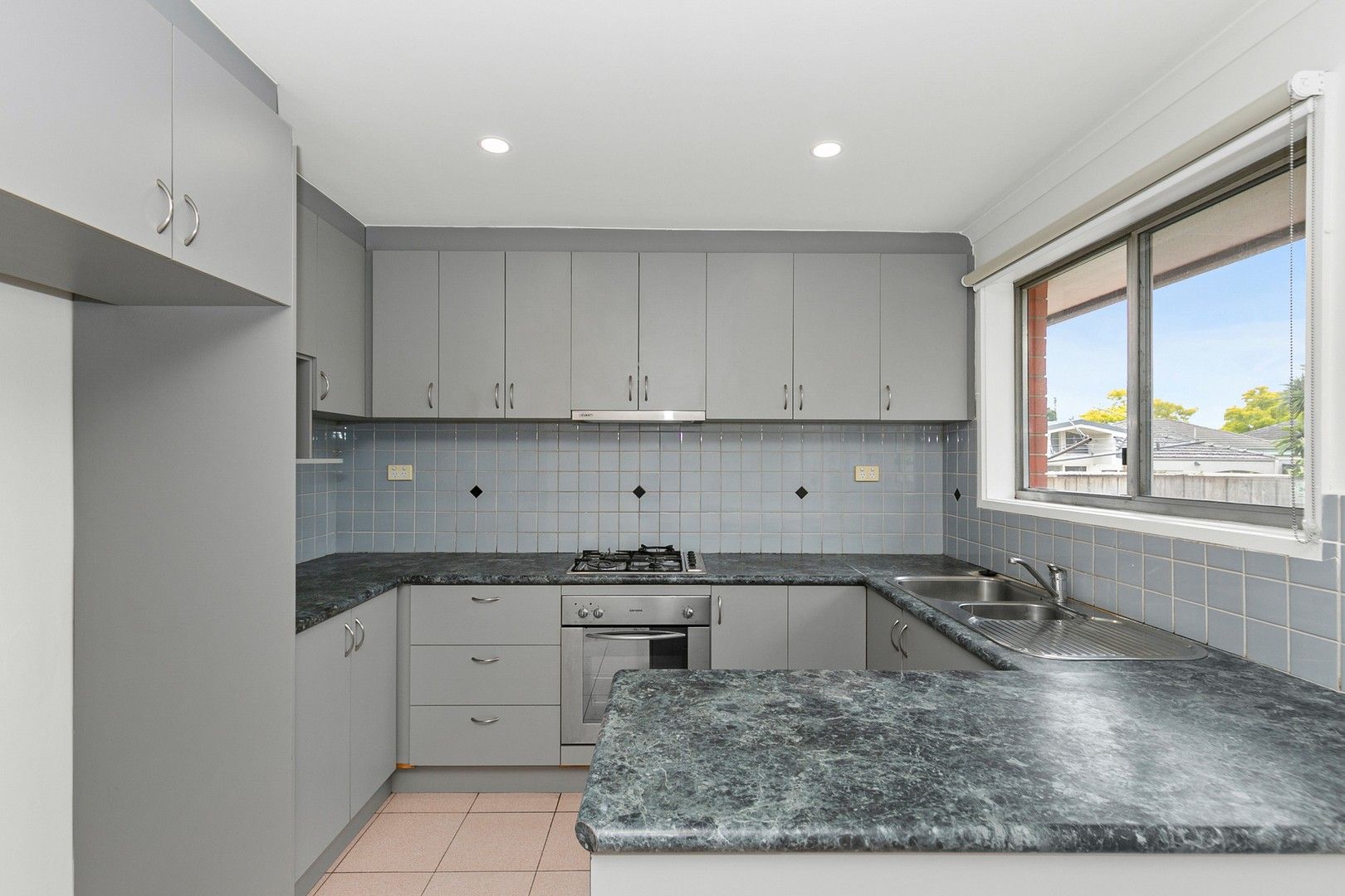 3/13 Dover Street, Mount Waverley VIC 3149 - Apartment For Rent | Domain