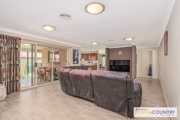 10 Rusden Court, Armidale NSW 2350 - House For Rent | Domain