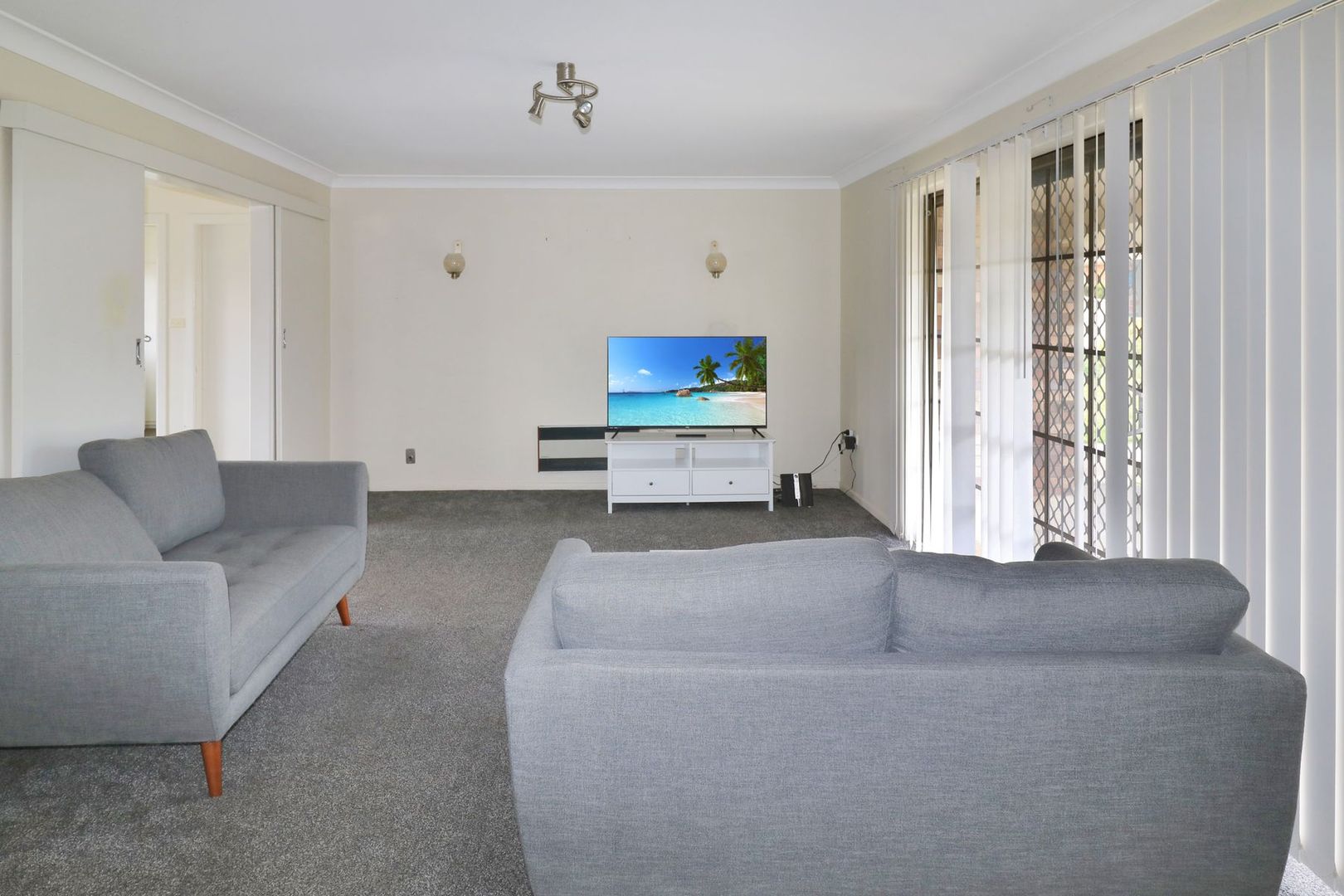 80 Oliver Street, Glen Innes NSW 2370 - House For Rent | Domain