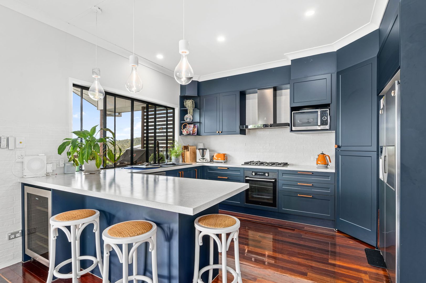 10 Mountain Ash Place, Brookwater | Property History & Address Research ...