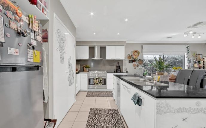 33 George Frederick Road, Cranbourne West VIC 3977 - House For Rent ...