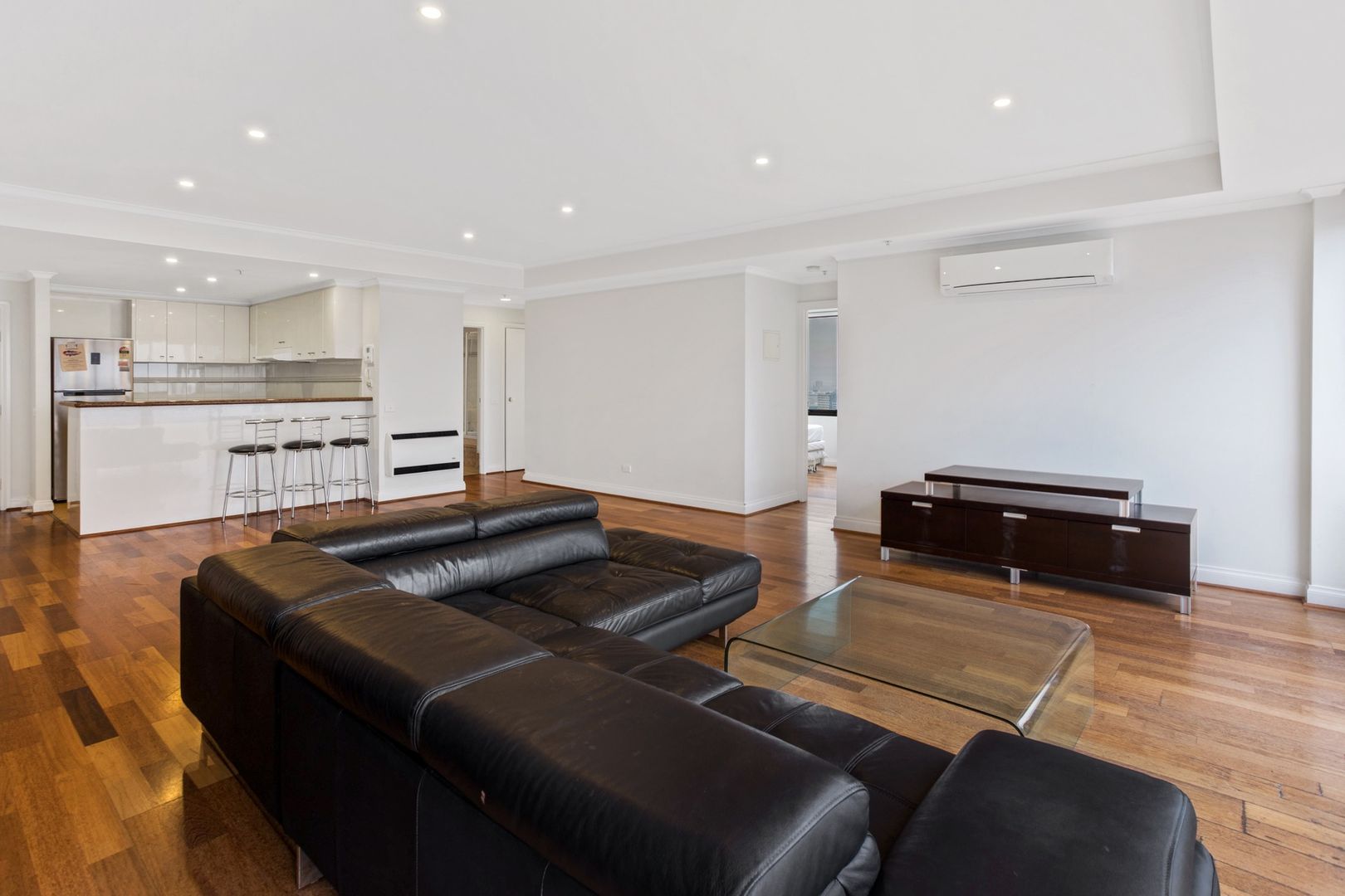 198/283 Spring St, Melbourne VIC 3000 - Apartment For Rent | Domain