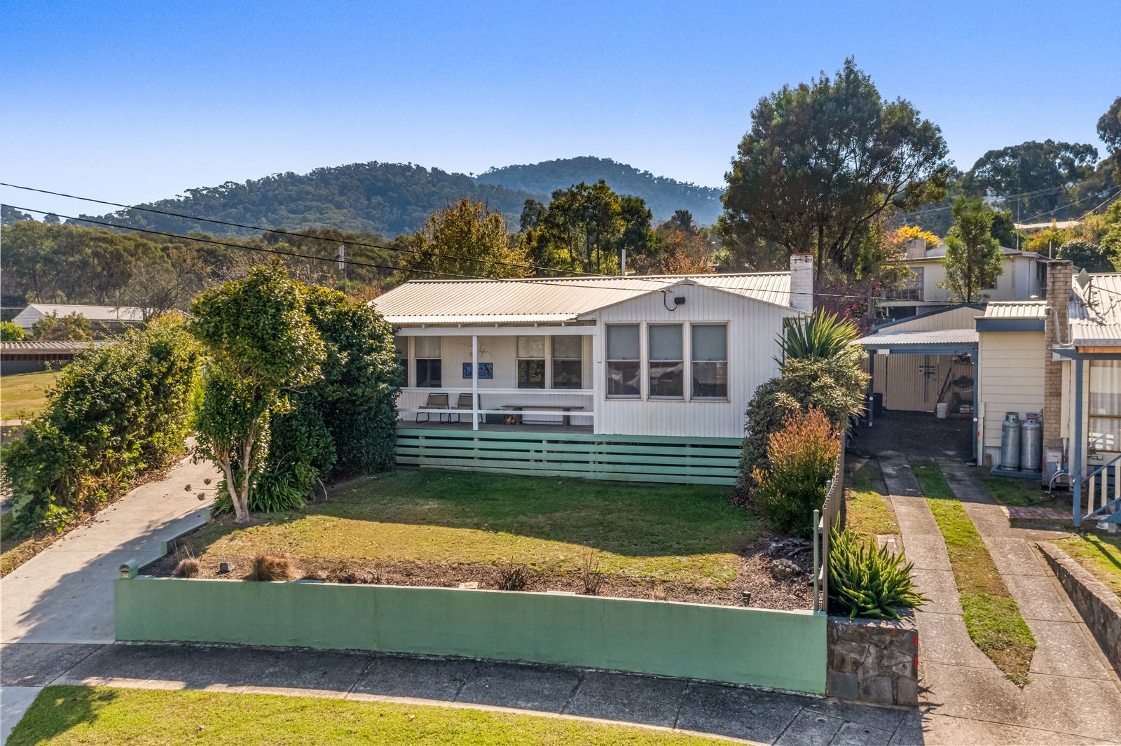 34 Ninth Street, Eildon VIC 3713 | Domain