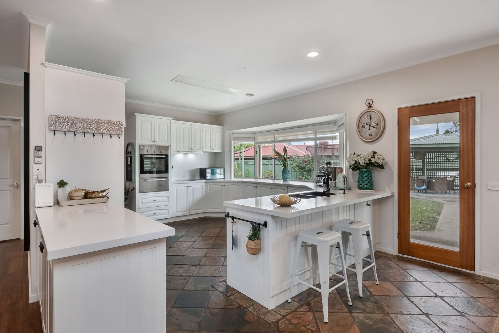 10 Saxby Drive, Strathfieldsaye VIC 3551 | Domain