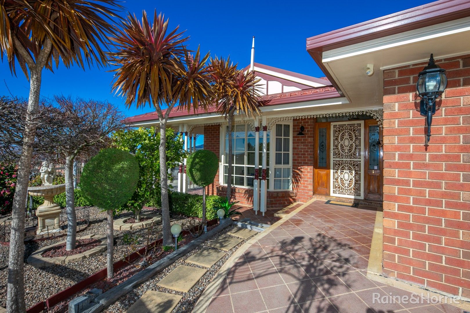 1 Doutney Court, Sunbury VIC 3429 | Domain