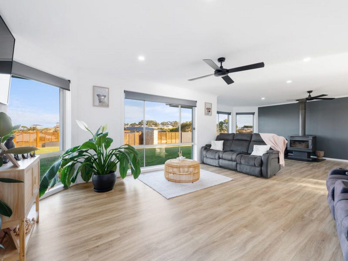 42 Lindamay Court, Lake Bunga VIC 3909 | Domain