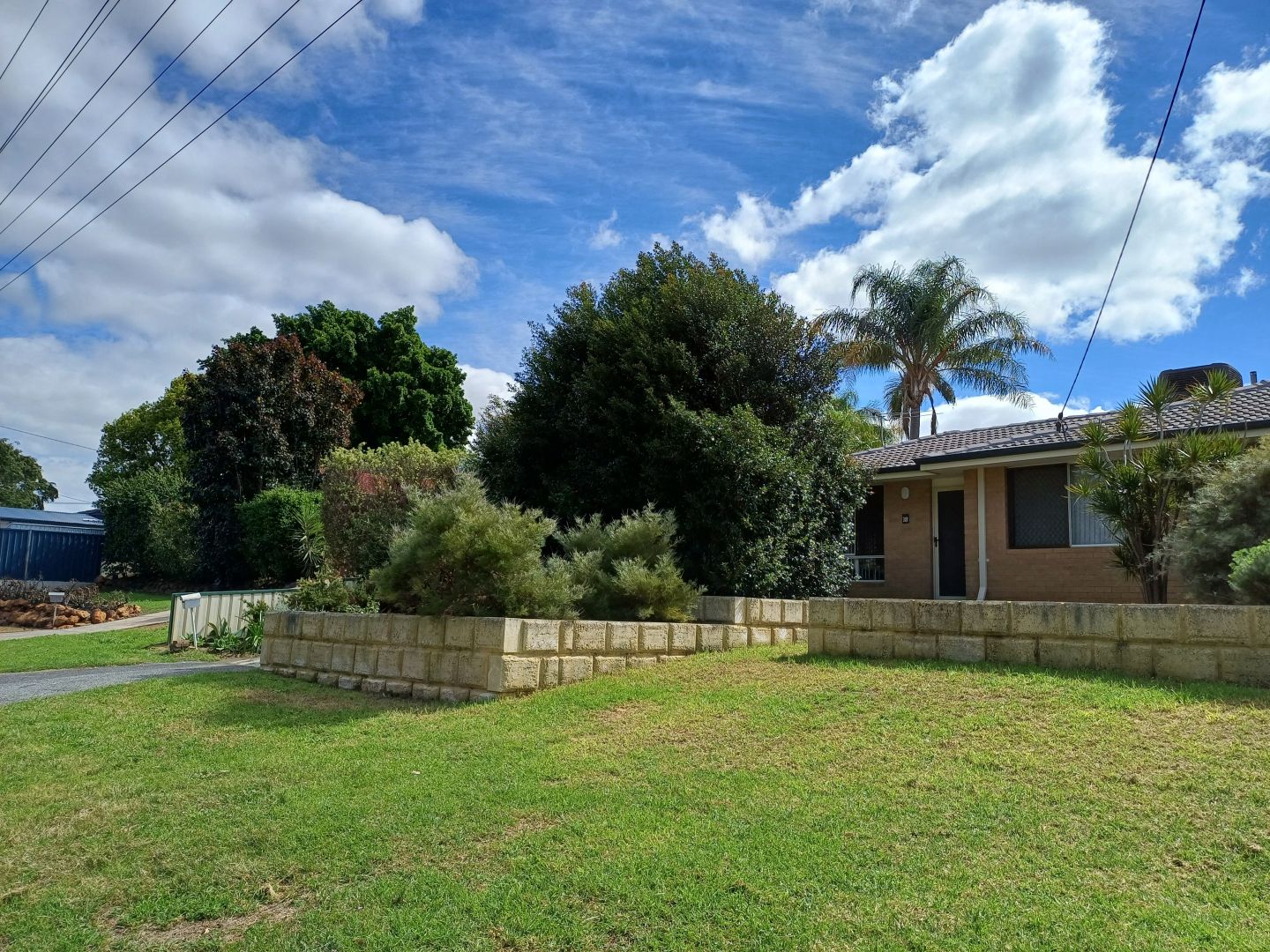 39 Abingdon Road, Swan View WA 6056 - House For Rent | Domain