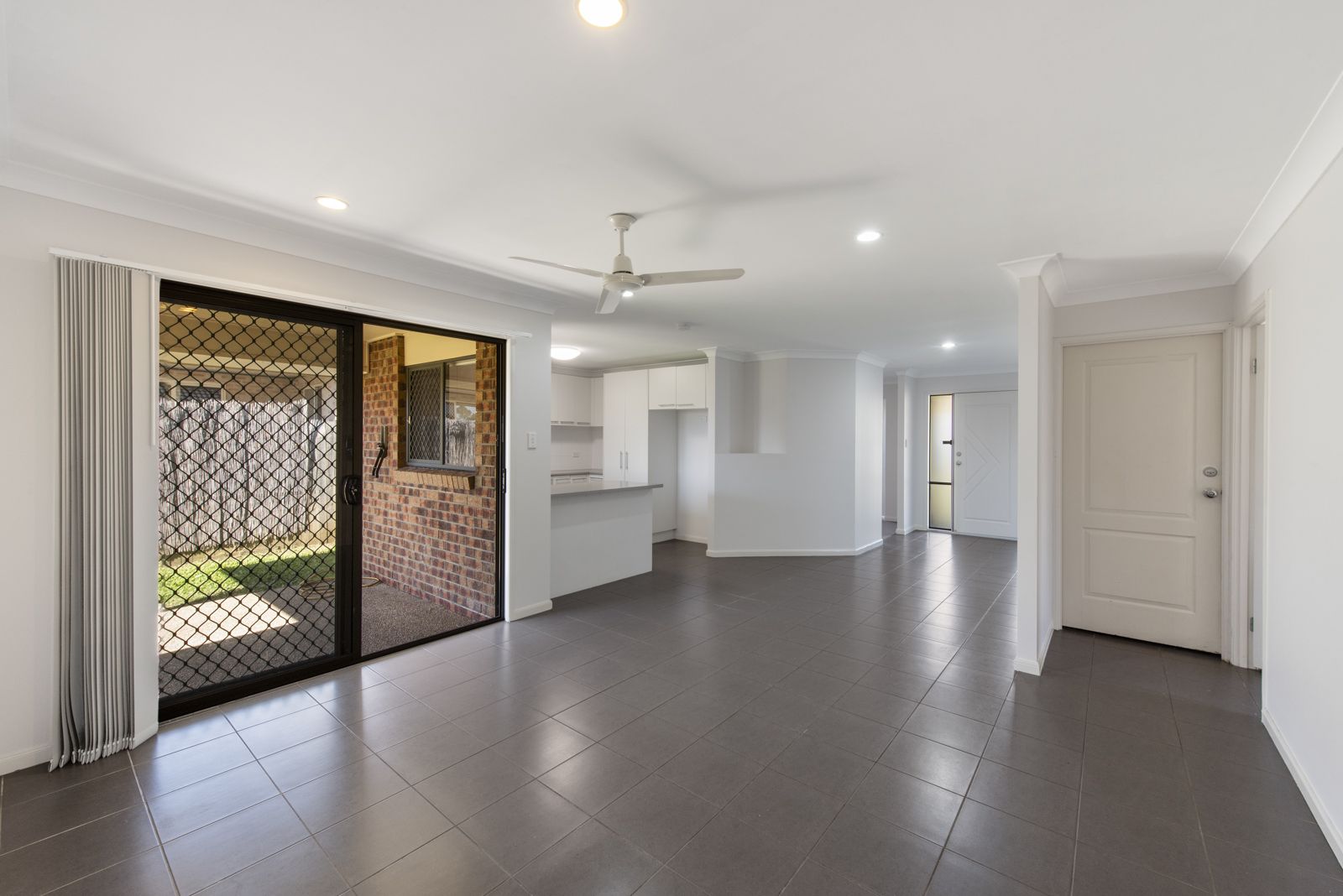 48 Berrigan Street, Redbank Plains QLD 4301 - House For Rent - $560 ...