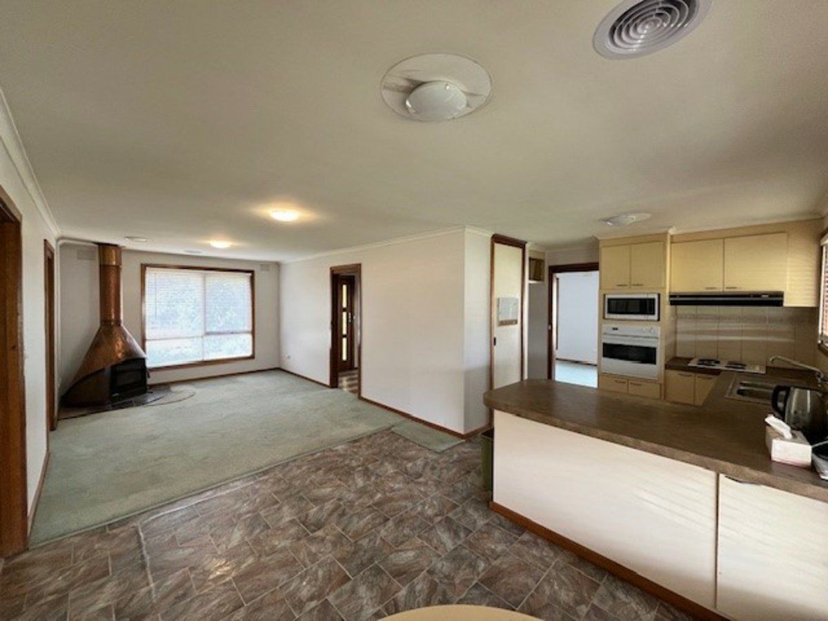 105 Three Chain Road, Kilmore VIC 3764 - House For Rent | Domain