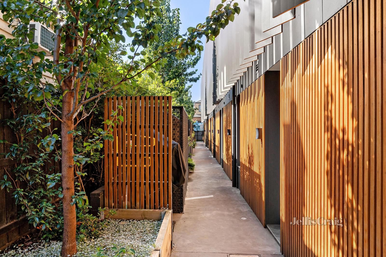 Sold 1/54 St Leonards Road, Ascot Vale VIC 3032 on 14 Mar 2024 ...