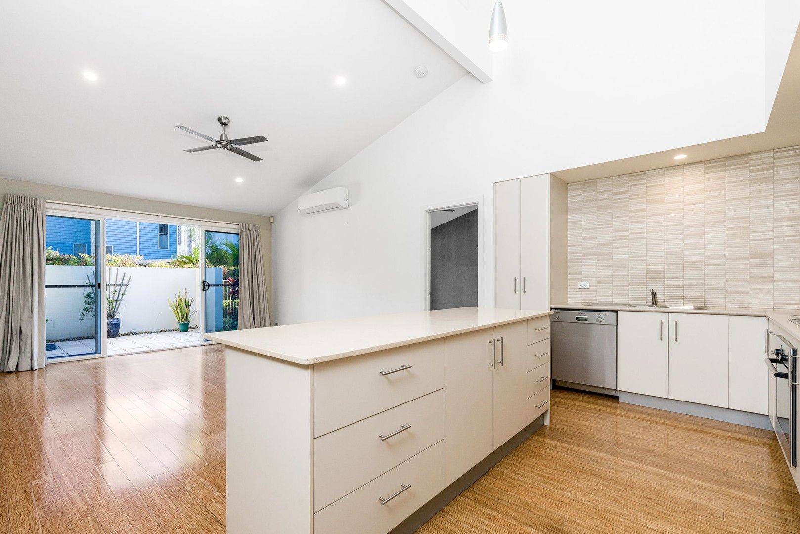 1/6-8 Halyard Court, Ocean Shores NSW 2483 - Apartment For Rent | Domain