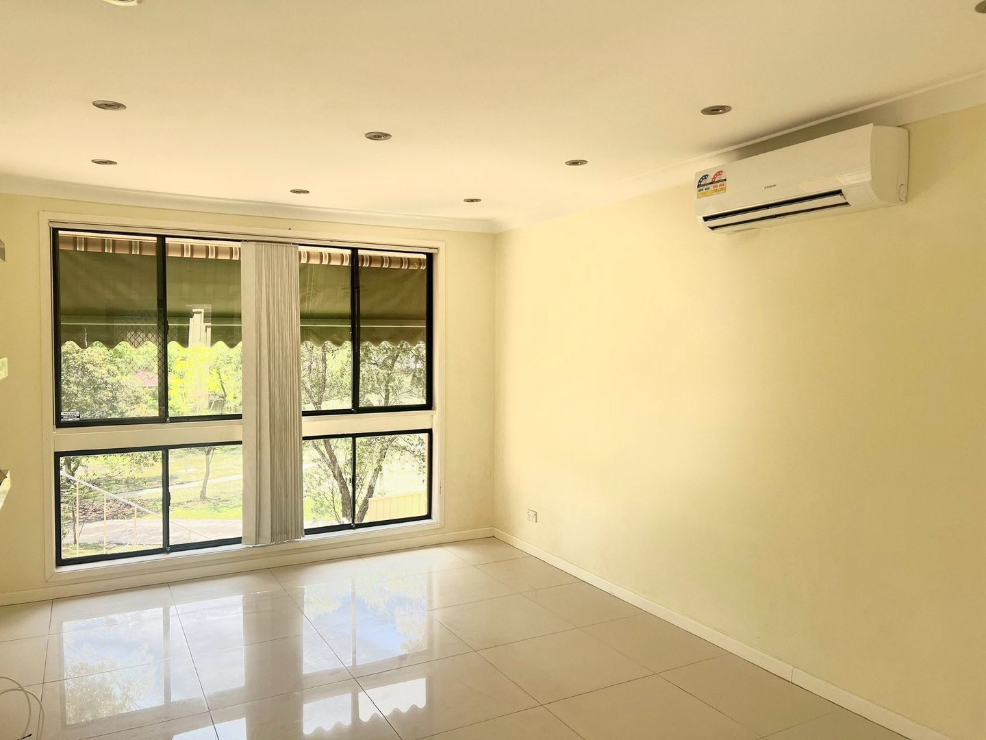 6 Torres Place, Kings Langley NSW 2147 - House For Rent | Domain