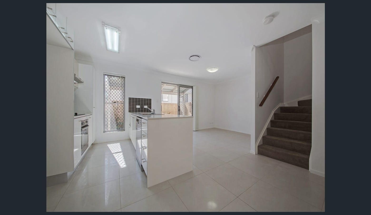 2/53 Injune Cct, Calamvale QLD 4116 - Townhouse For Rent | Domain