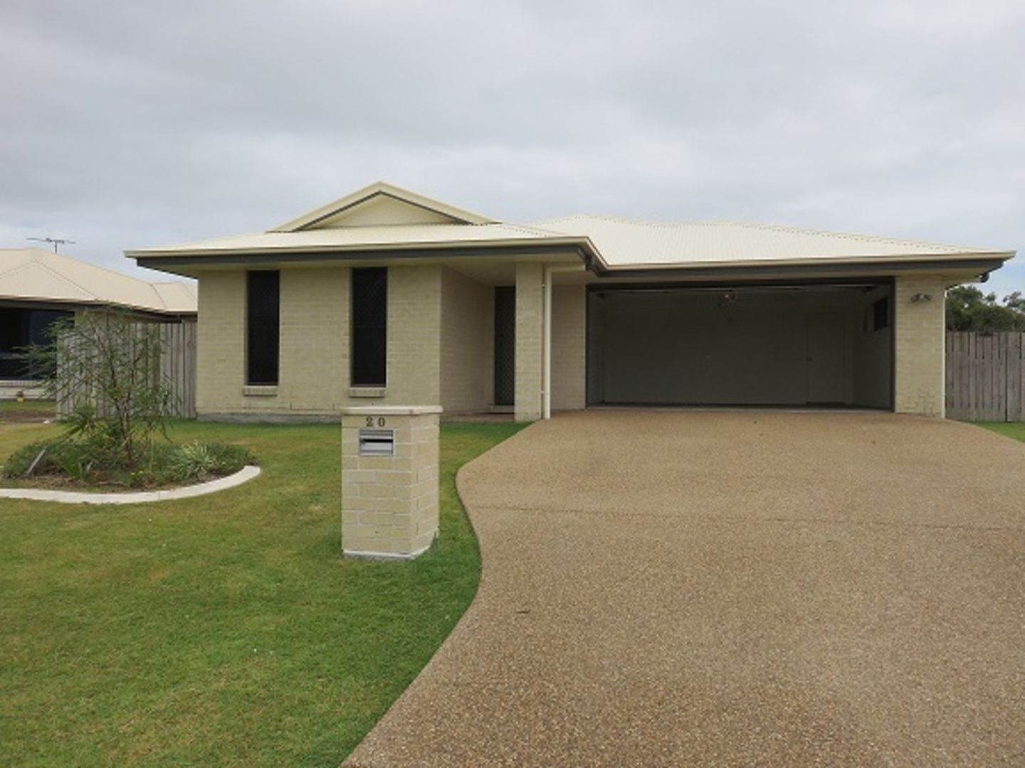 20 Amalfi Drive, Zilzie | Property History & Address Research | Domain