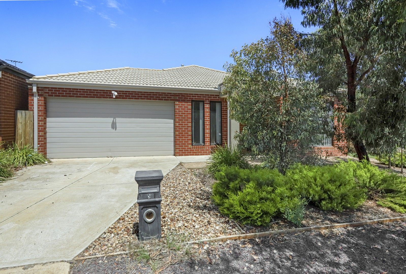 5 Lores Drive, Brookfield VIC 3338 - House For Rent - $450 | Domain