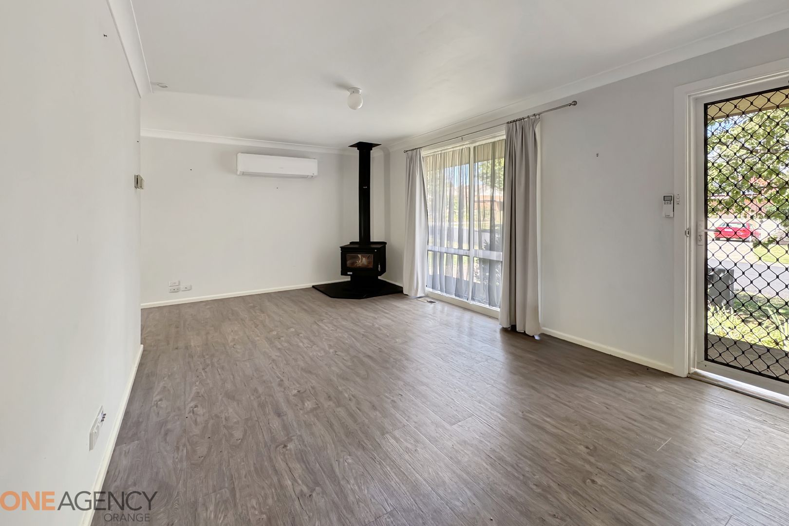 6 Kent Avenue, Orange NSW 2800 - House For Rent - $560 | Domain