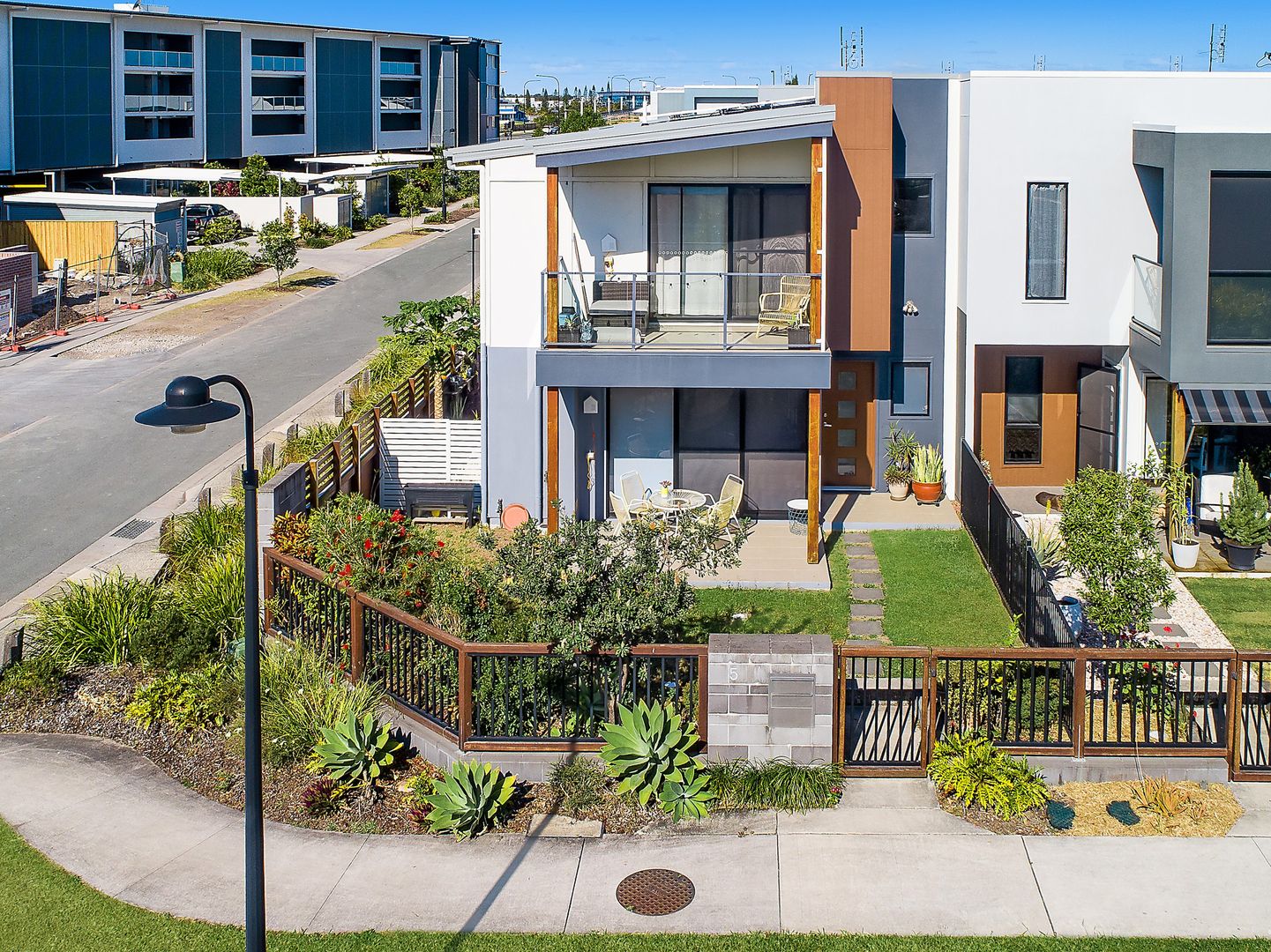 5 Prosperity Drive, Birtinya | Property History & Address Research | Domain