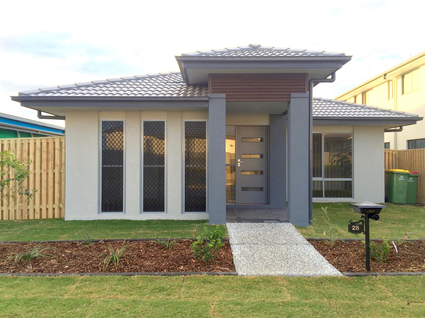 28 View Line Terrace, Hope Island | Property History & Address Research ...