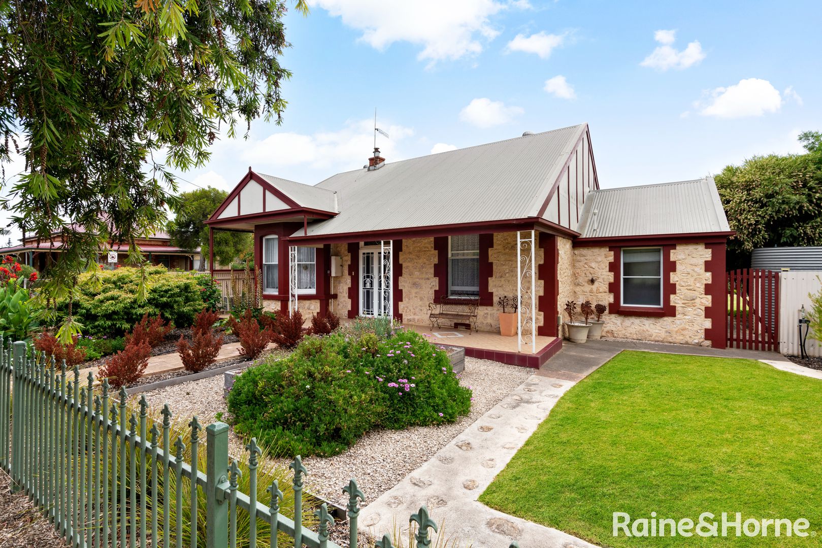 10 Milnes Road, Strathalbyn SA 5255 | Domain