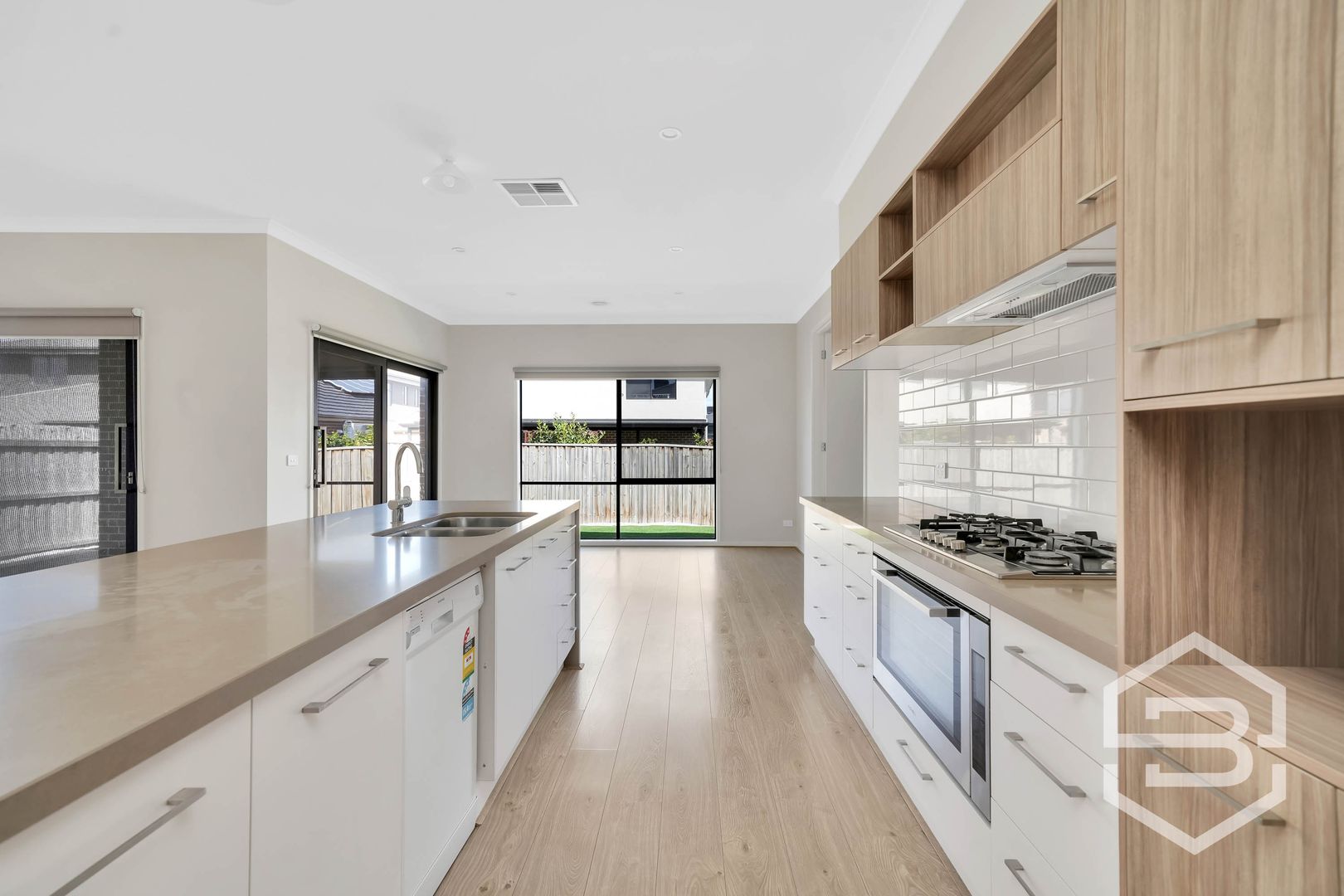 5 Bonhams Circuit, Manor Lakes VIC 3024 - House For Rent | Domain