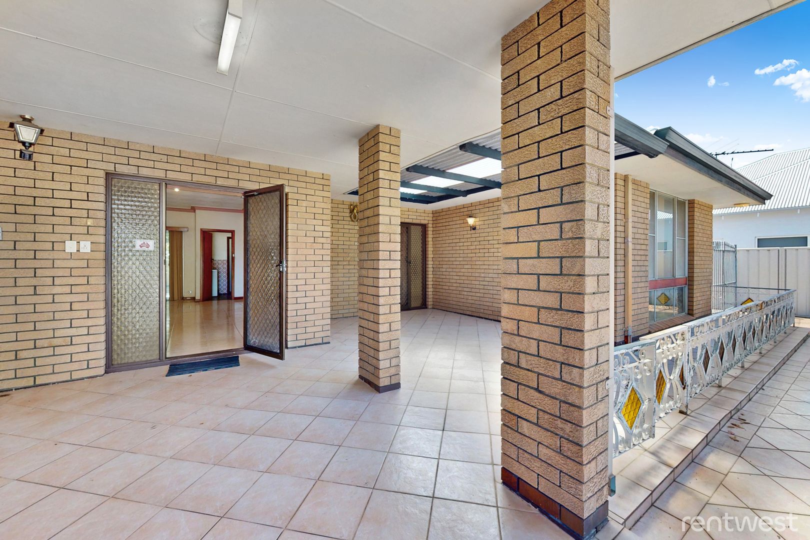 65 Geddes St, Victoria Park WA 6100 - House For Rent - $750 | Domain