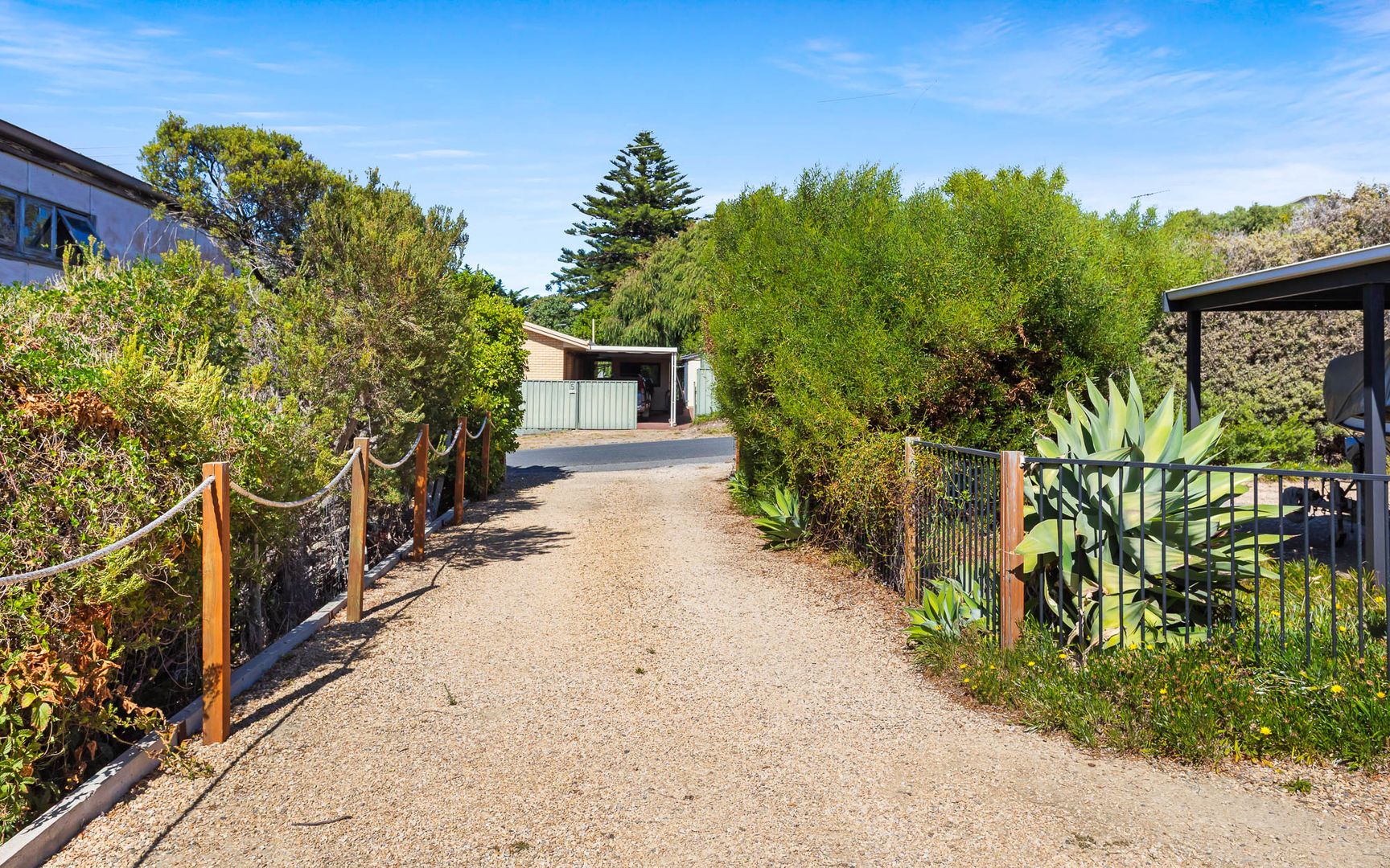 2 Castle Avenue, Goolwa Beach SA 5214 - House For Rent | Domain