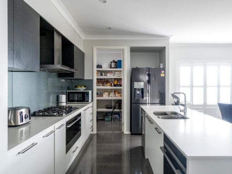 11 Prairie Way, Gillieston Heights | Property History & Address ...