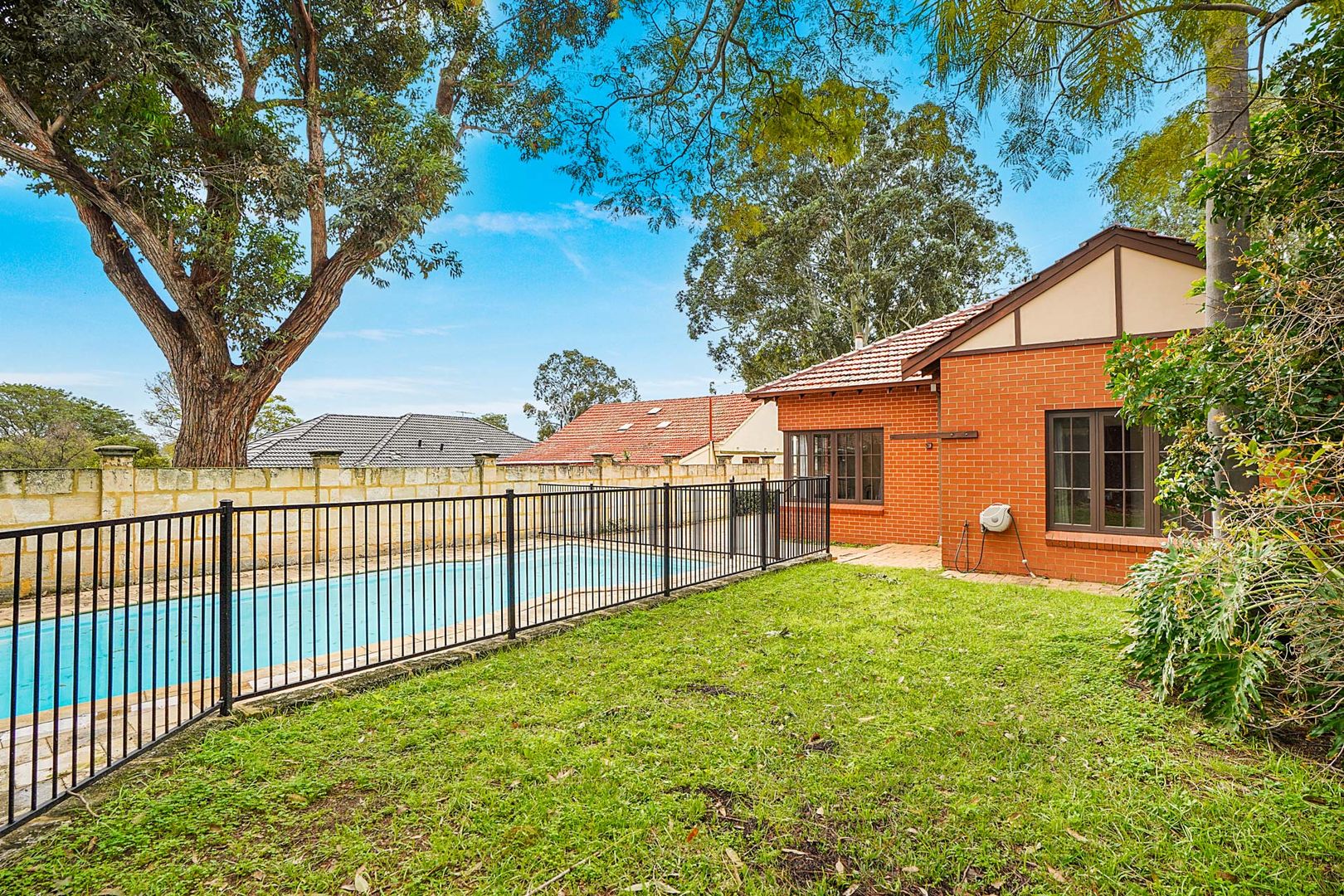 33 Weld Street, Nedlands WA 6009 - House For Rent - $1,300 | Domain