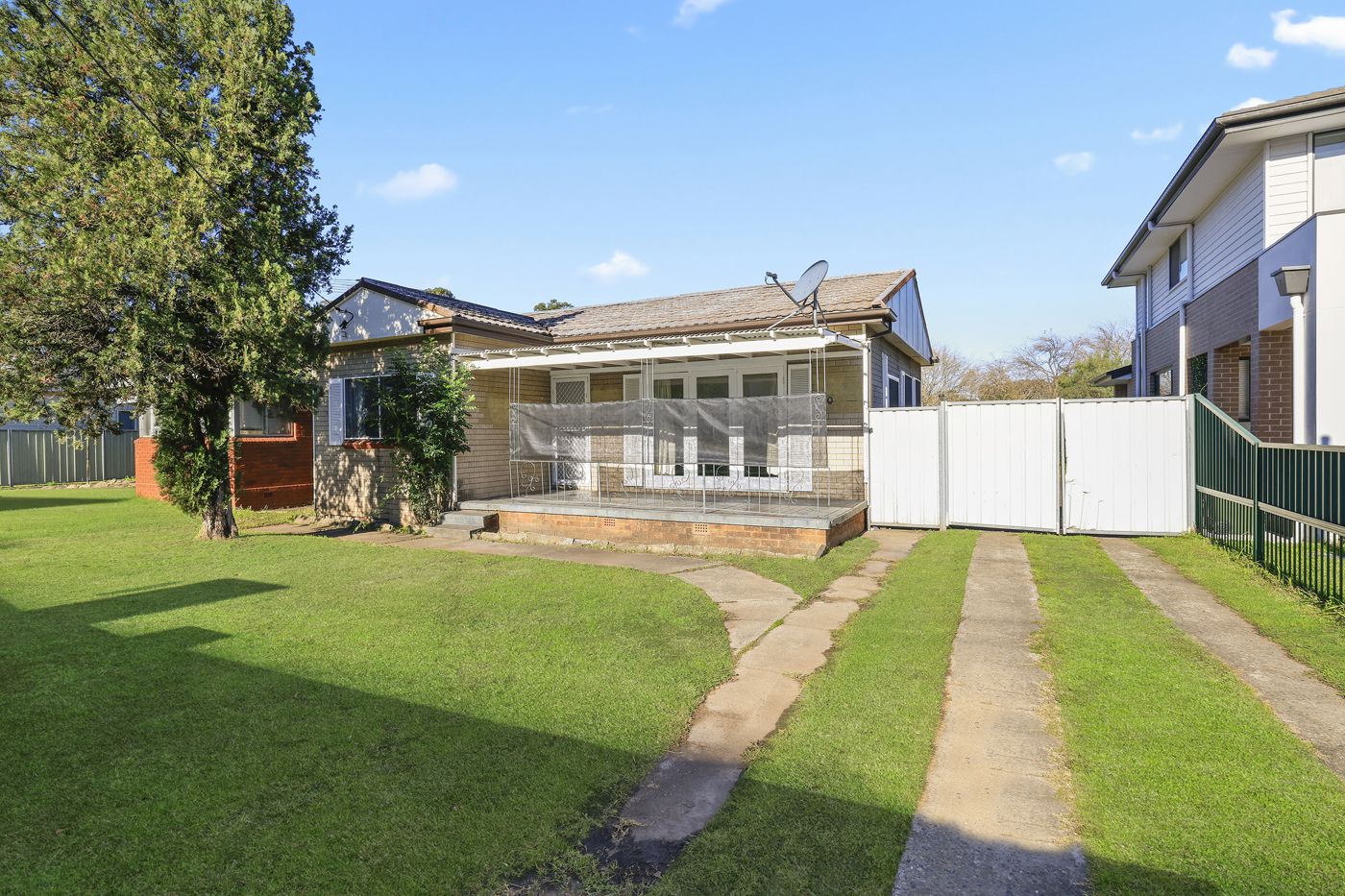 10 Mavis Street, Rooty Hill NSW 2766 - House For Rent | Domain