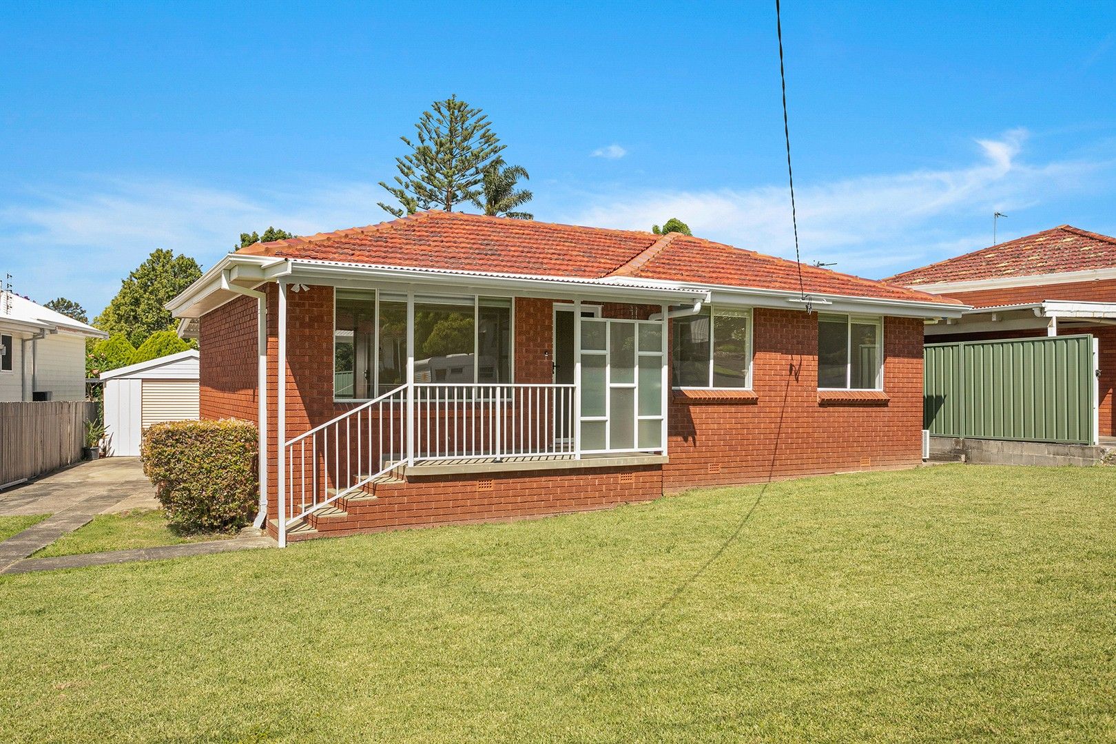 9 Normandie Pl, Unanderra NSW 2526 - House For Rent | Domain