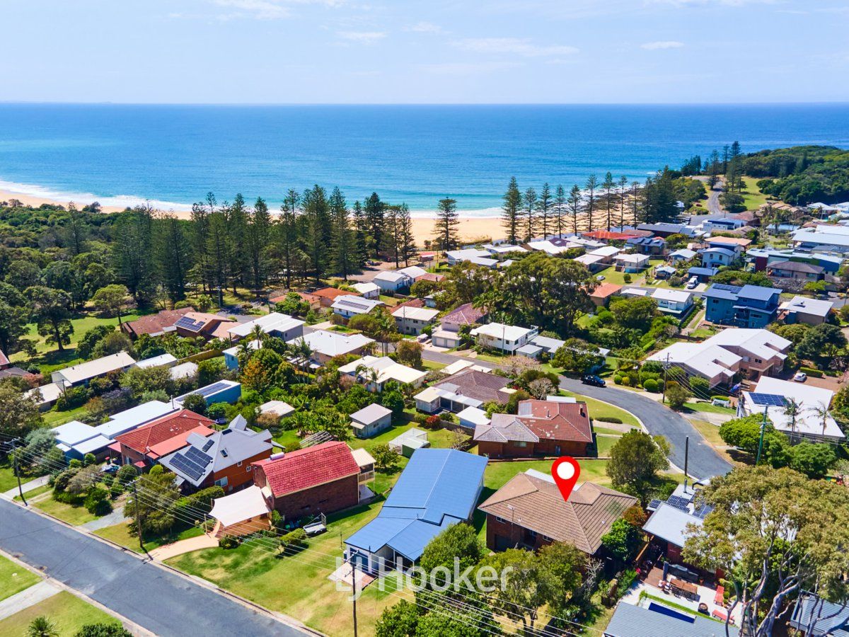 17 Surfview Avenue, Black Head NSW 2430 | Domain