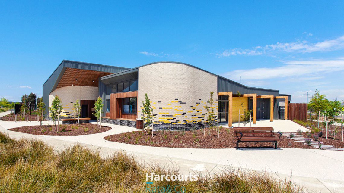 1 Meander Way, Beveridge VIC 3753 | Domain