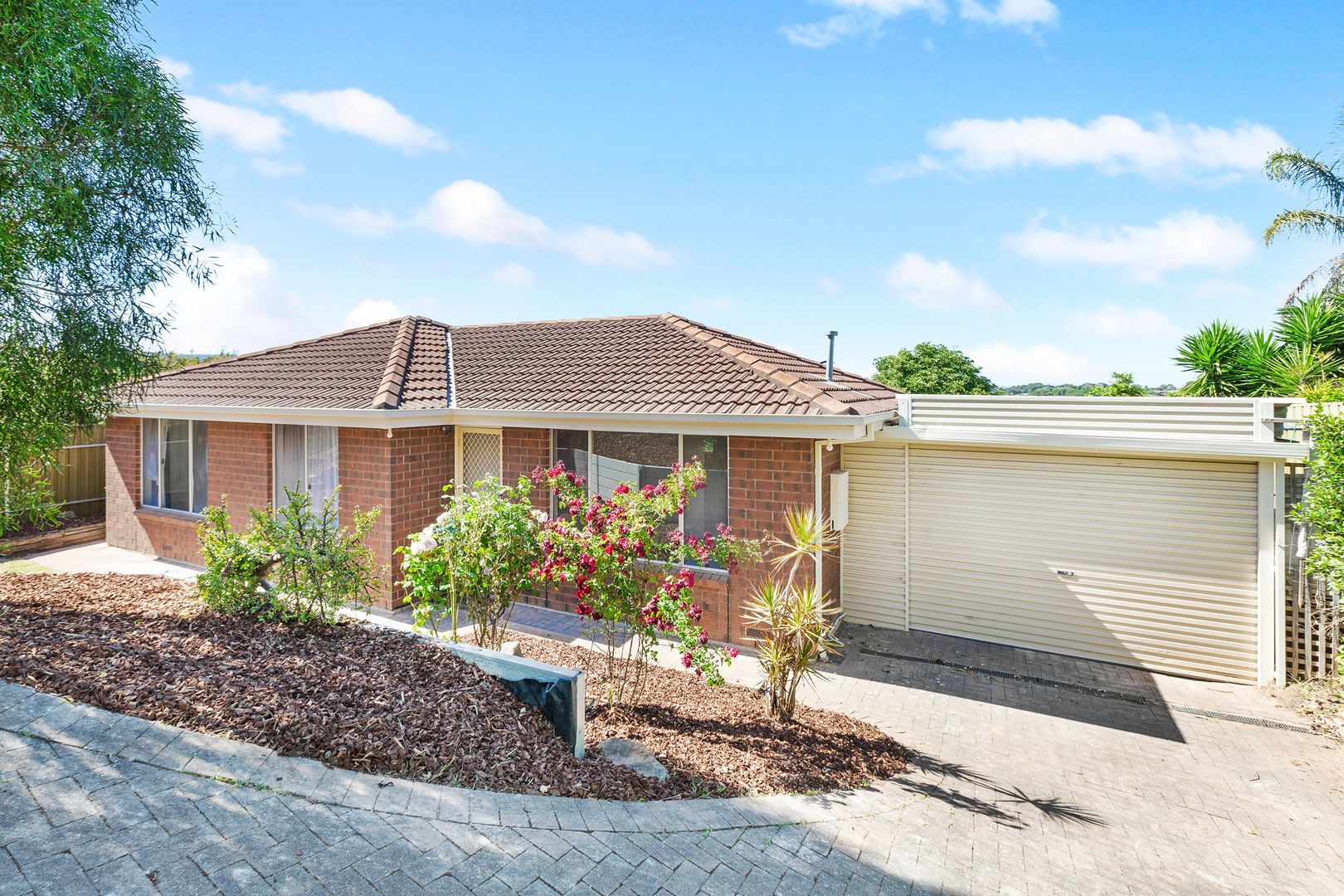 10 Barton Drive, Trott Park SA 5158 - House For Rent | Domain