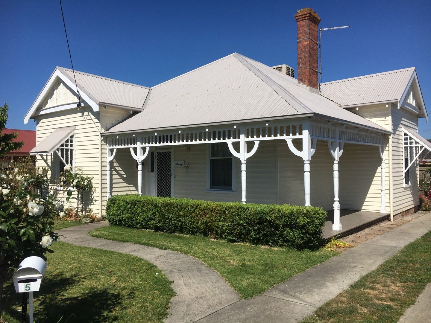 5 Mclaughlin Street, Colac | Property History & Address Research | Domain