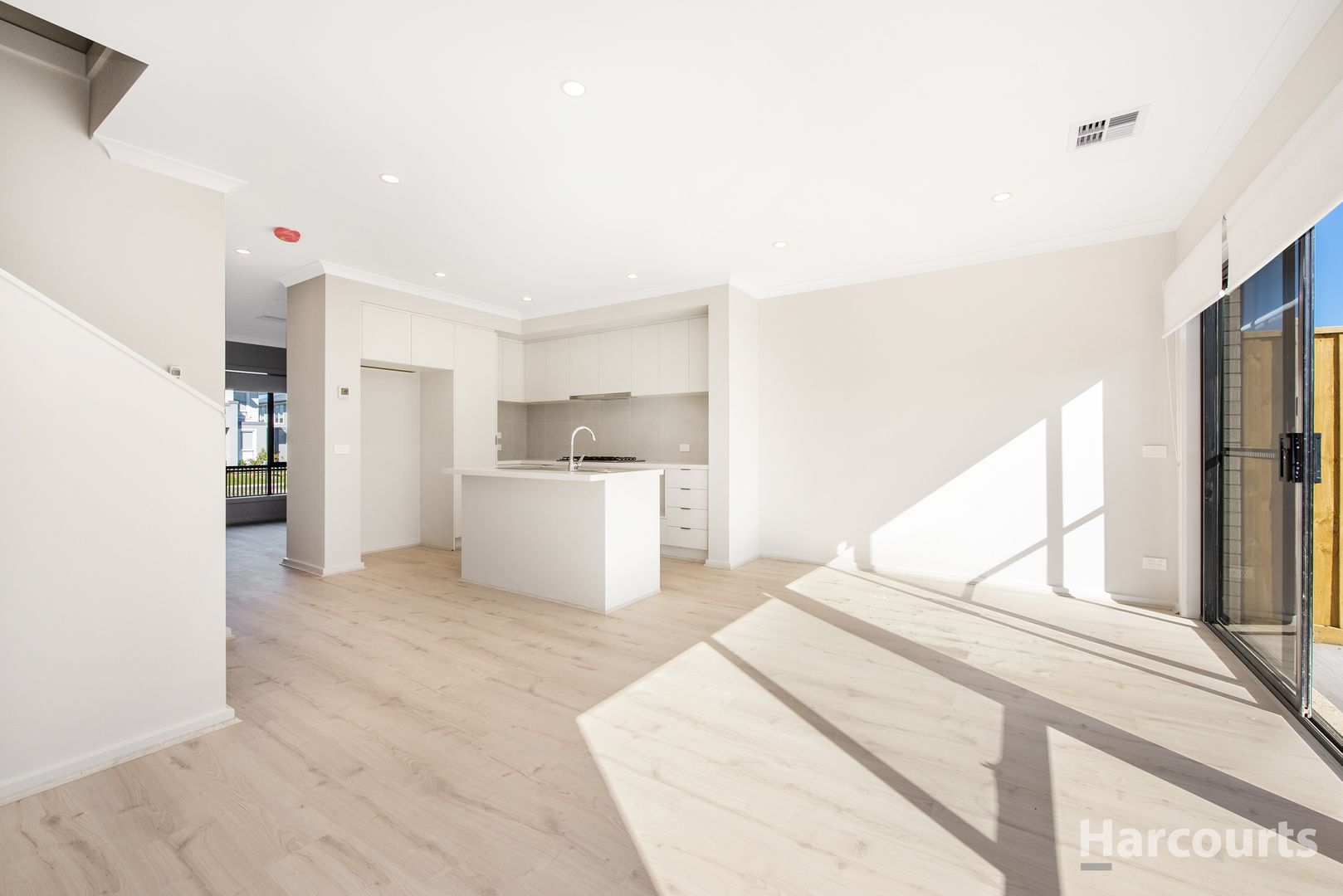 21 Portobello Boulevard, Clyde North VIC 3978 - House For Rent | Domain