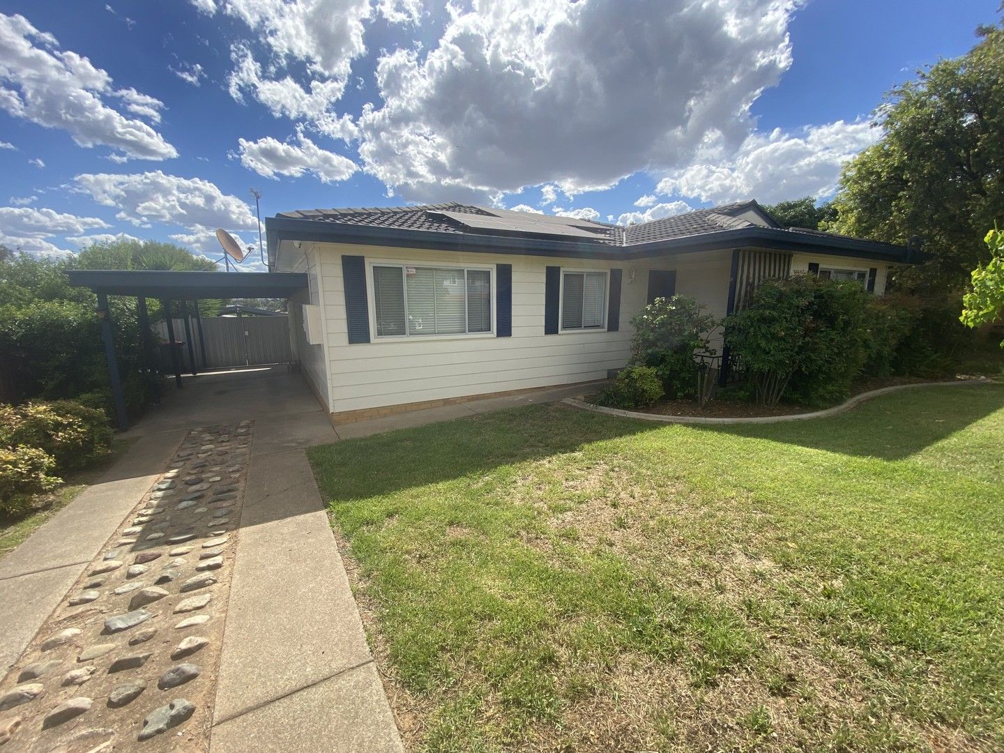 5 Woodhill Place, Tamworth NSW 2340 - House For Rent | Domain