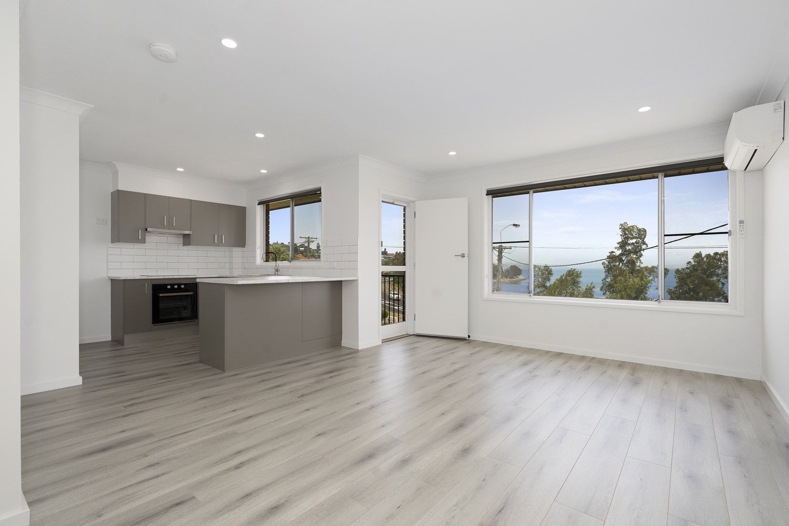 2/226 The Esplanade, Speers Point NSW 2284 - Apartment For Rent | Domain