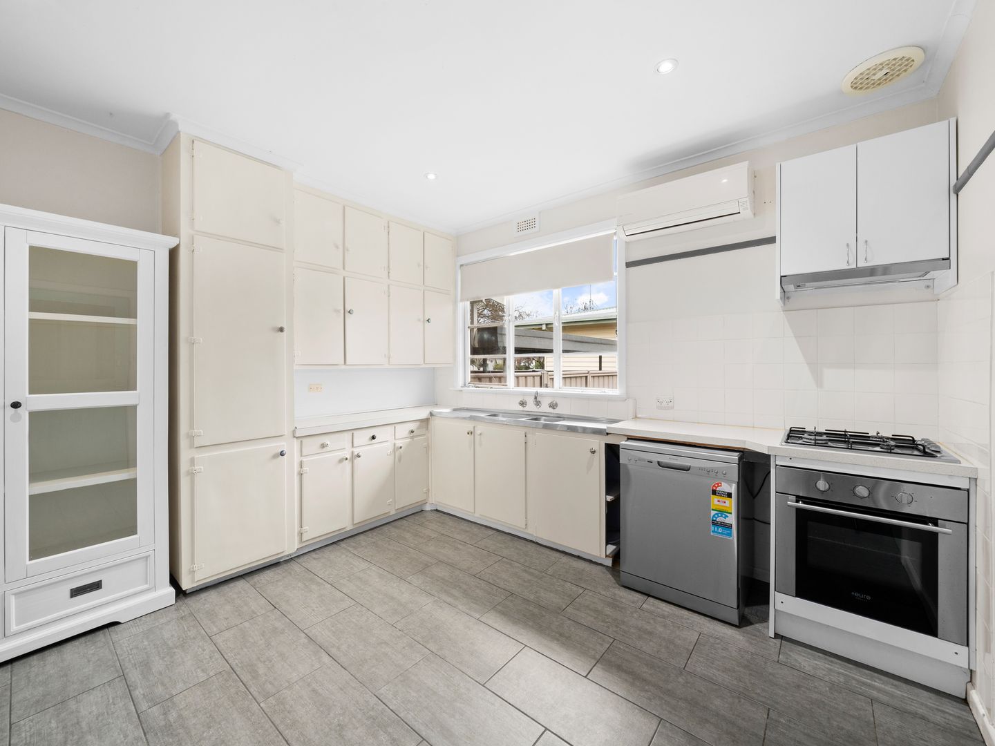 13 Afton Avenue, Benalla VIC 3672 - House For Rent | Domain