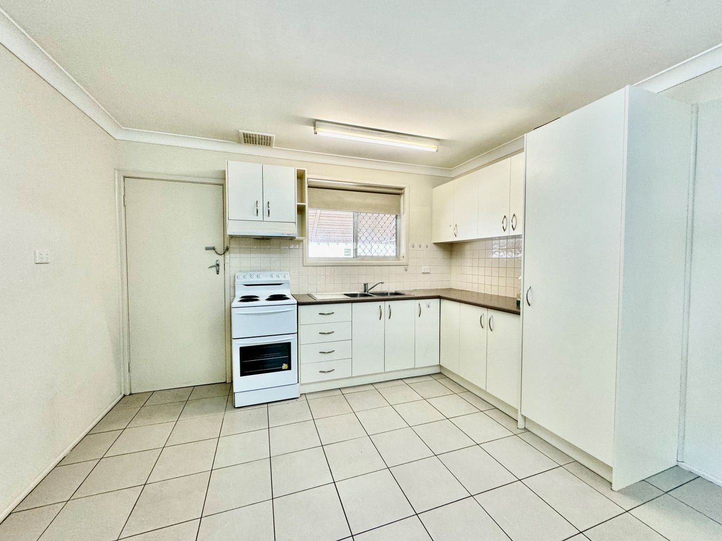 4/24 Anne St, South Tamworth NSW 2340 - Apartment For Rent | Domain