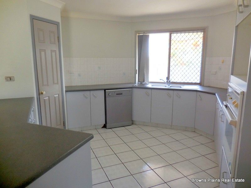 65 Middle Road, Hillcrest QLD 4118 - House For Rent | Domain