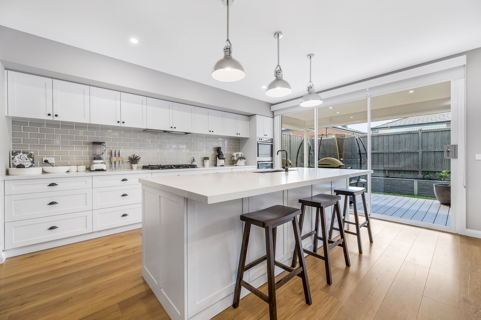 Sold 30 Sikes Road, Clyde North VIC 3978 on 17 Dec 2021 - 2017241071 ...