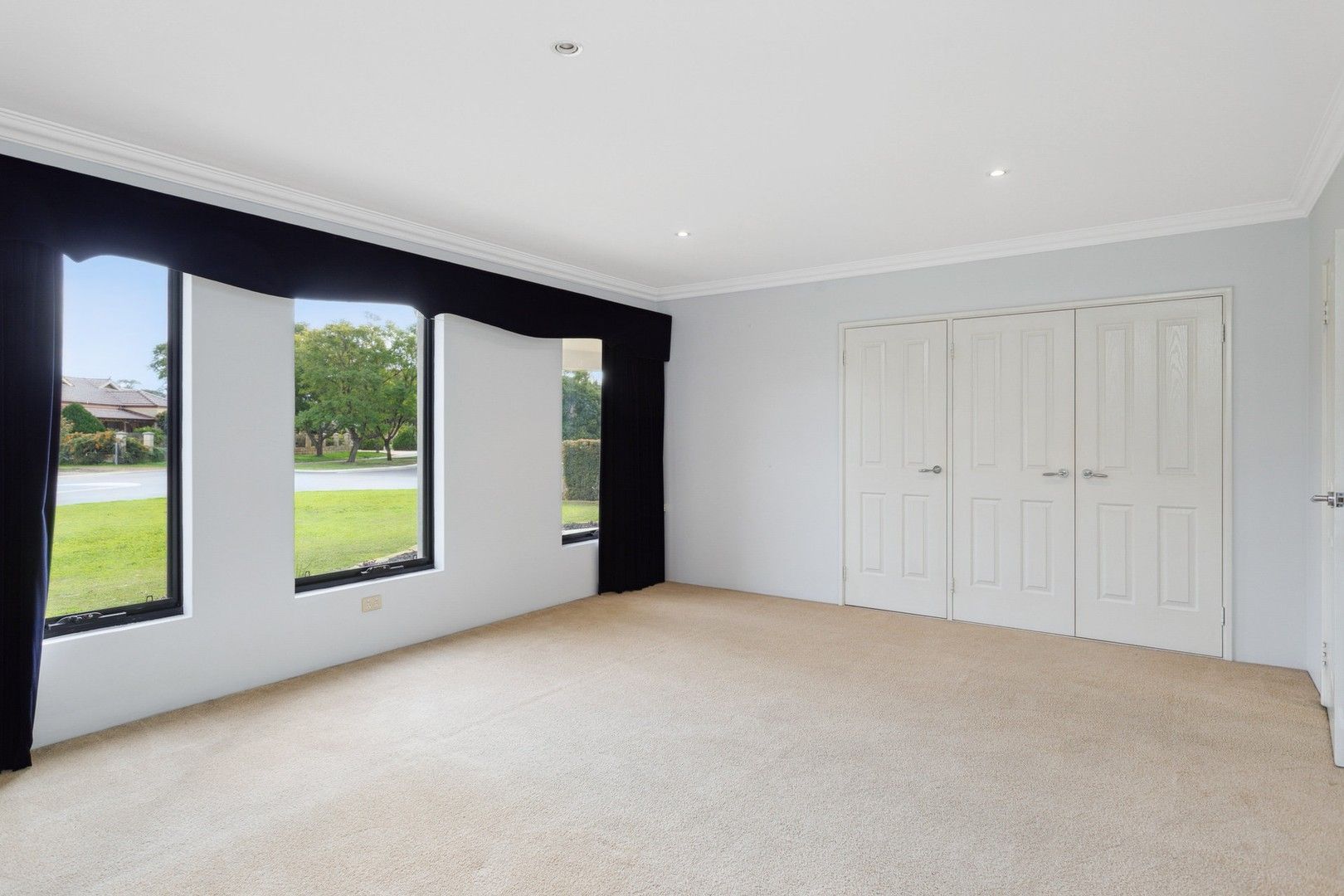 11 Smallbrook Retreat, Caversham WA 6055 - House For Rent | Domain